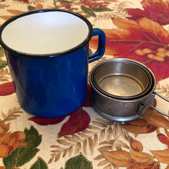 Source Unknown | Other | Vintage Cups Metal Collapsable | Poshmark